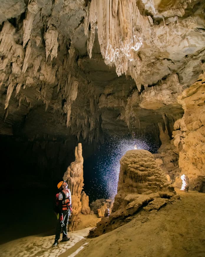 Tu Lan Cave Encounter • Oxalis Adventure