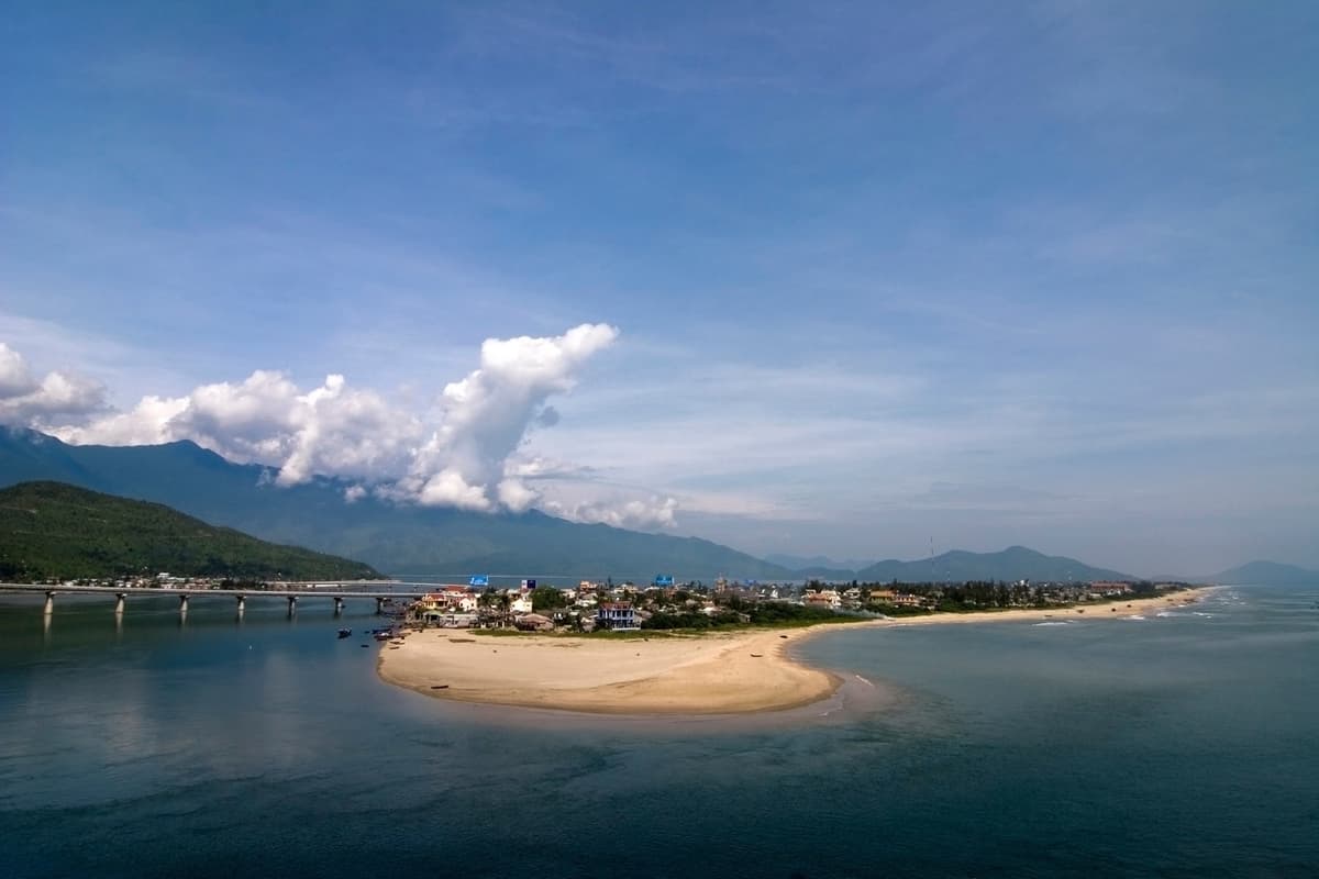 Lang Co Beach: A Peaceful Getaway Near Hue & Da Nang