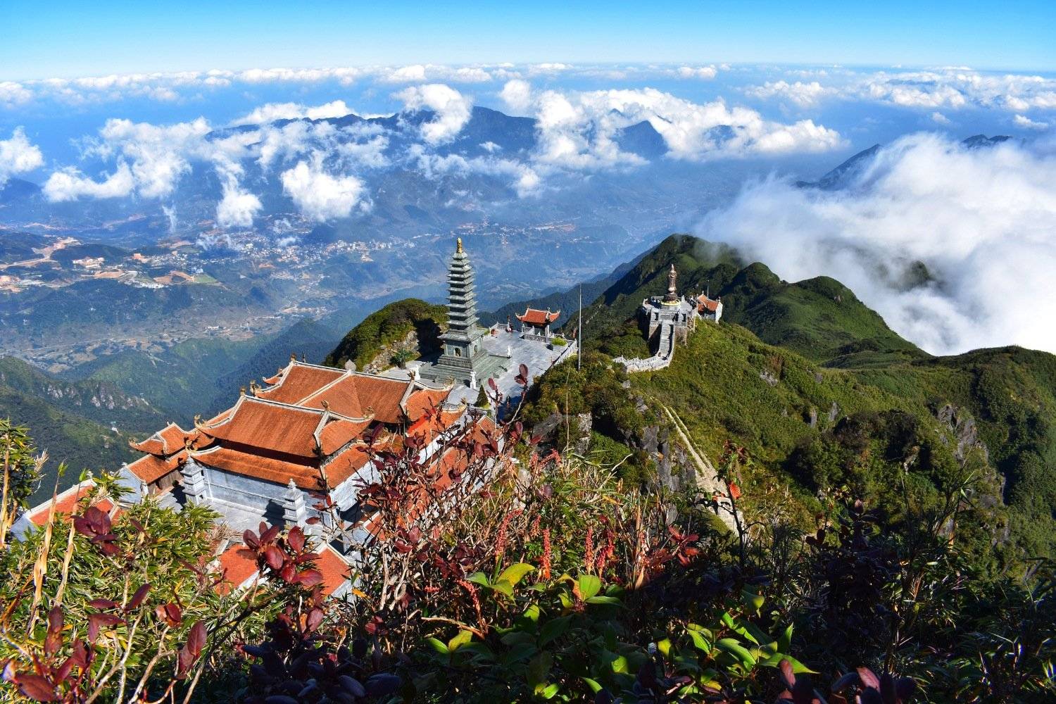 Fansipan Mountain Sapa: A Guide to the Highest Mountain In Vietnam Fansipan Mountain Sapa: A Guide to the Highest Mountain In Vietnam