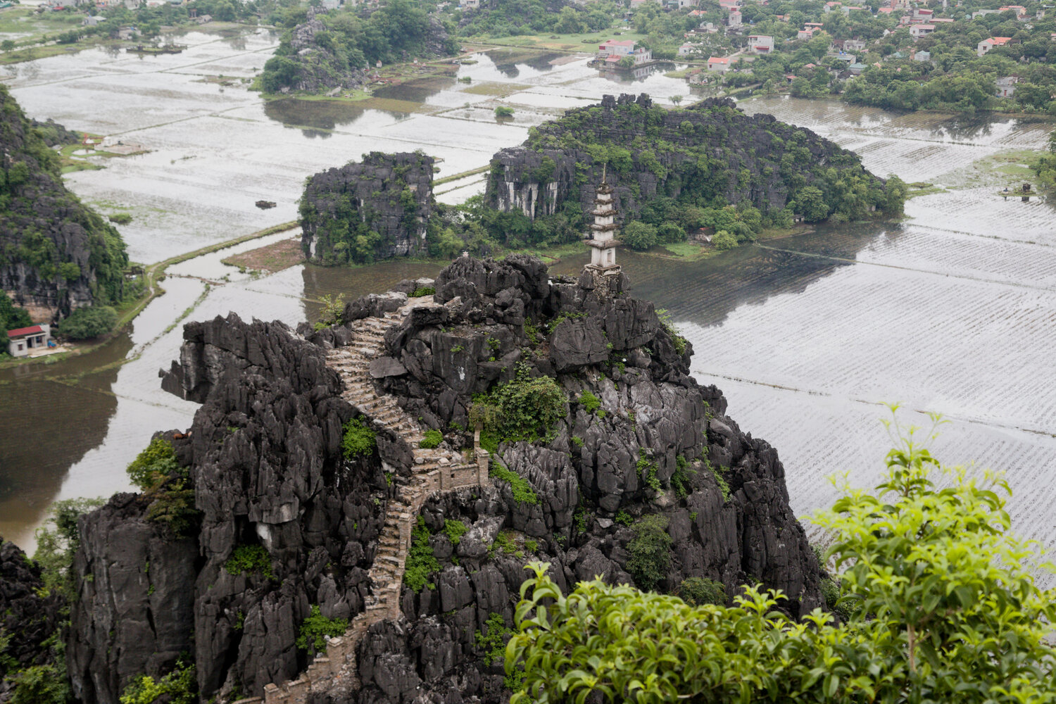 Visit Tam Coc: Guide to Ninh Binh’s Scenic Destination
