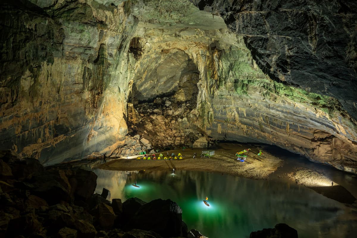 Khám Phá Hang Én • Oxalis Adventure