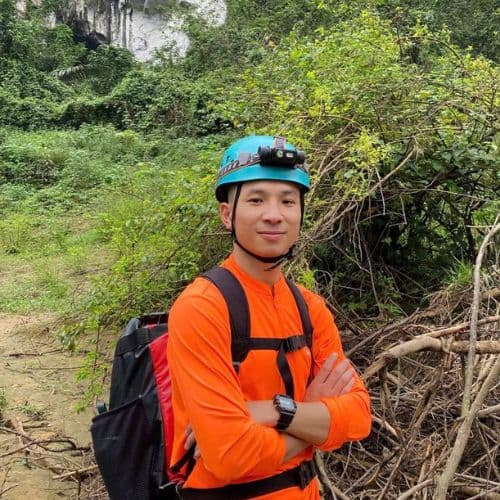 Nguyễn Văn Chung • Oxalis Adventure