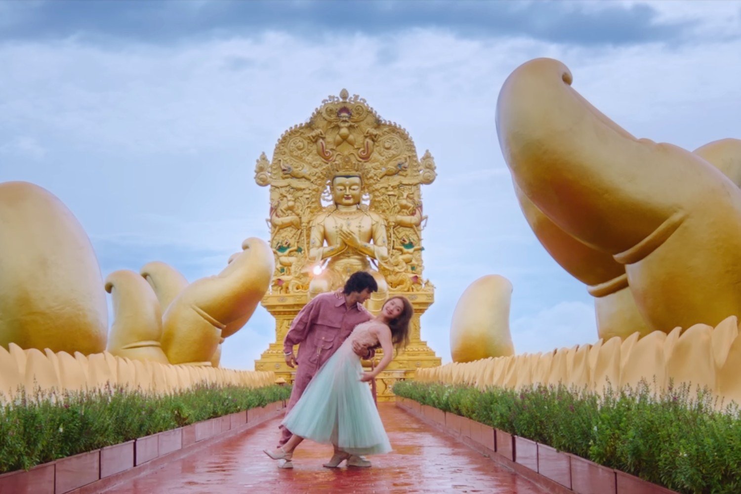 Film Love in Vietnam: Discovering Vietnam Through the Lens of Cinema